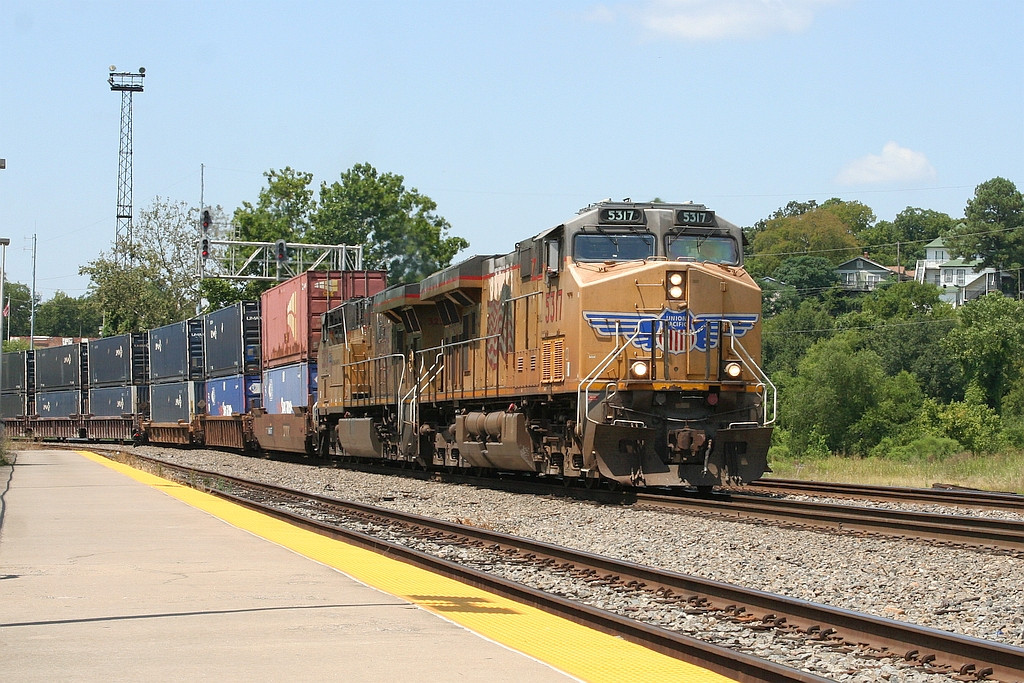 UP NB intermodal